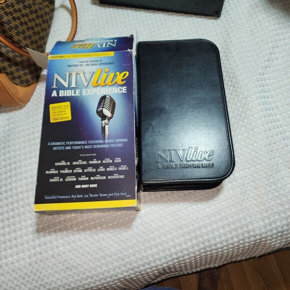 Niv Live | Other | Niv Live A Bible Experience Dramtized Audio Bible Cd ...